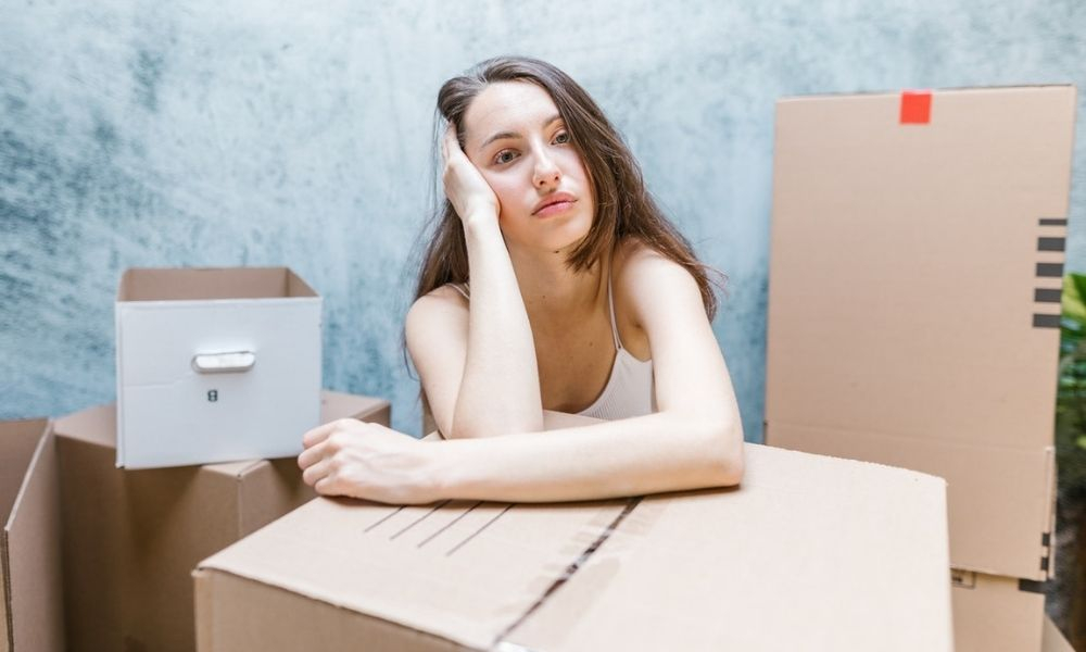 How To Ship Perfume Our Guide To Send It By Mail Etc